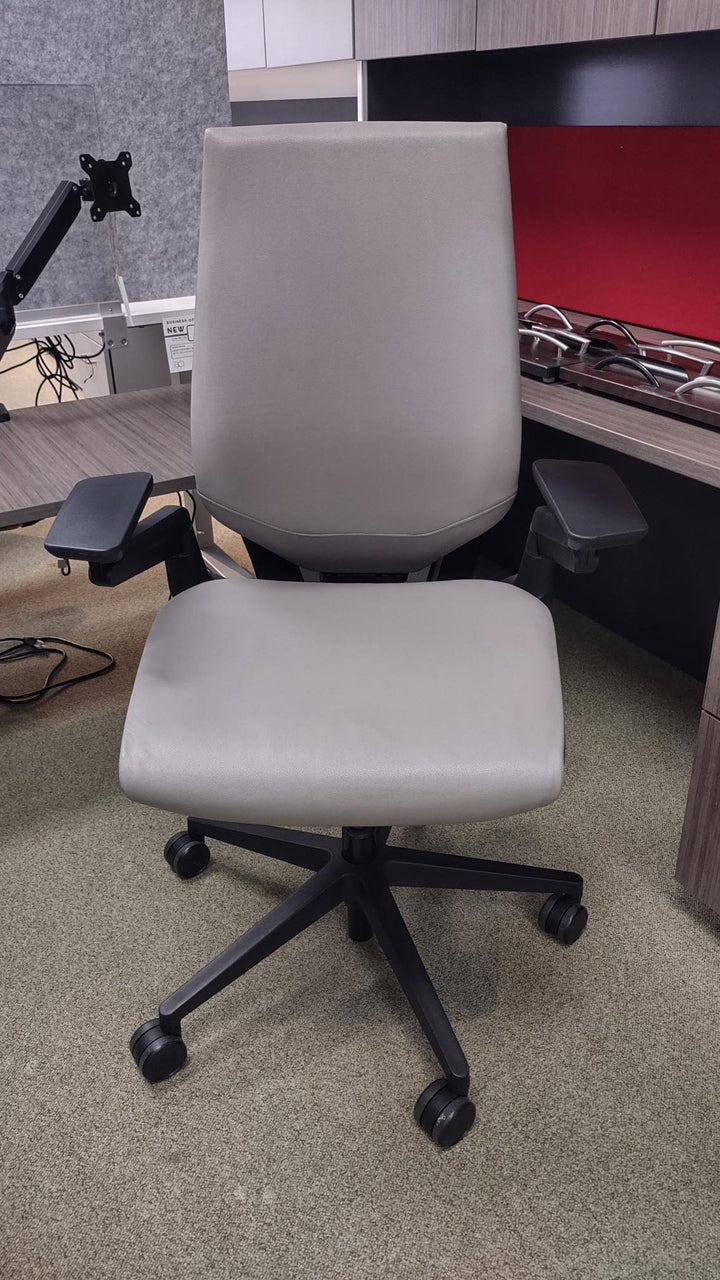 Office Furniture Liquidators | Los Angeles, Orange County & All of CA